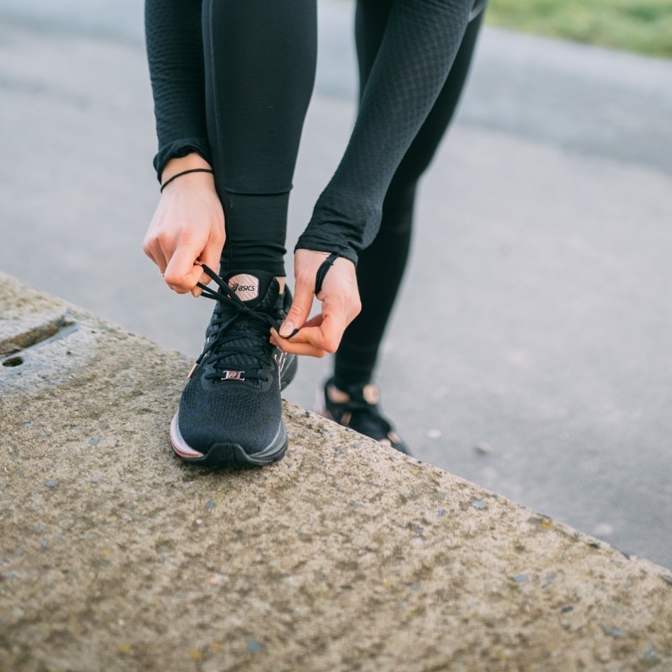 Loopschoenen met stabiliteit: wanneer heb je ze nodig? - Helle Detavernier